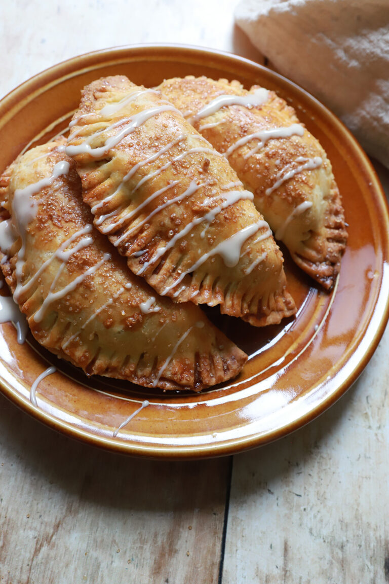 Baked Apple Empanadas: Easy Empanada (Hand Pies) Recipe
